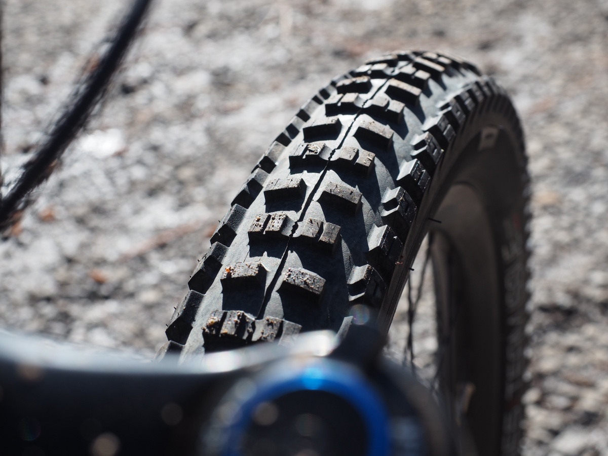 Bontrager SE5 Team Issue 2.6 Review | Tested & Rated