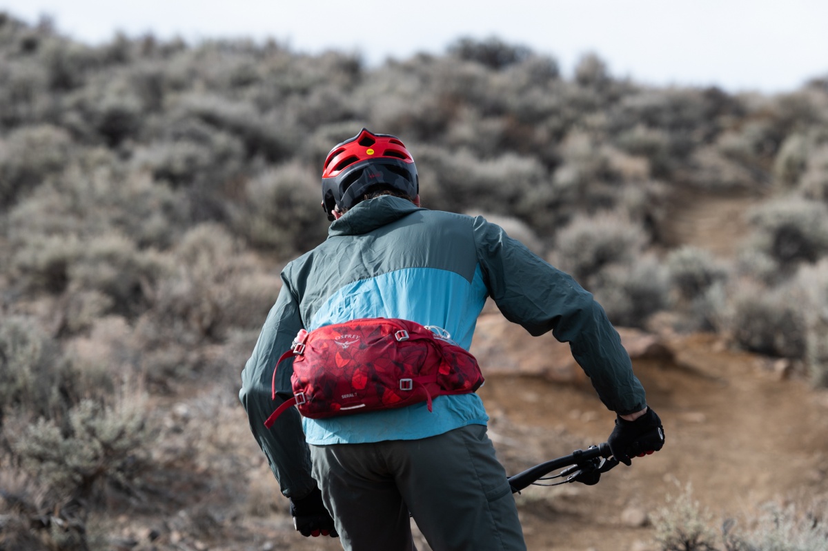 The 6 Best Mountain Bike Hip Packs | Tested & Rated