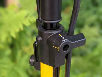 The 4 Best Bike Pumps | Tested by GearLab