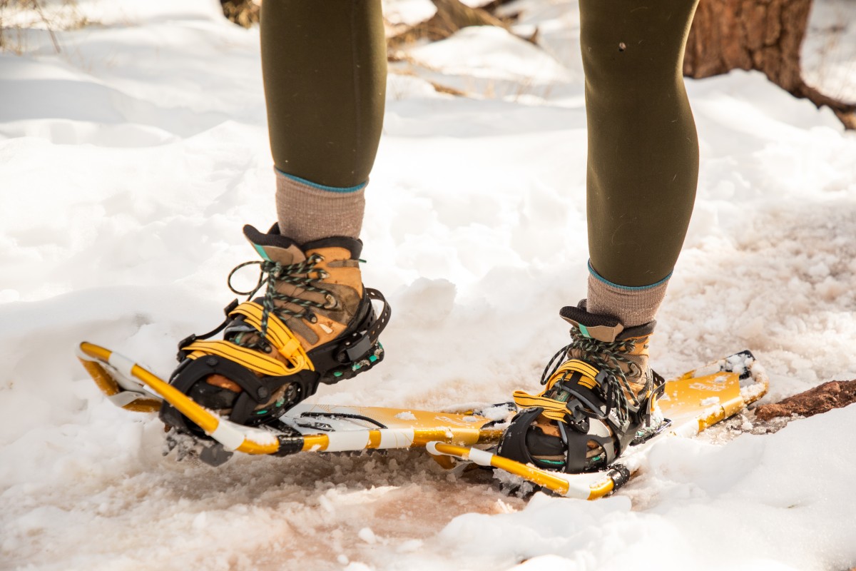 The 6 Best Snowshoes for Women of 2023 | Tested by GearLab