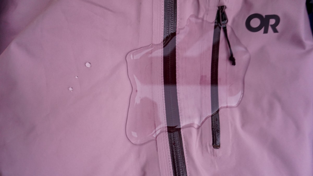 The 6 Best Rain Jackets for Women | Tested & Rated