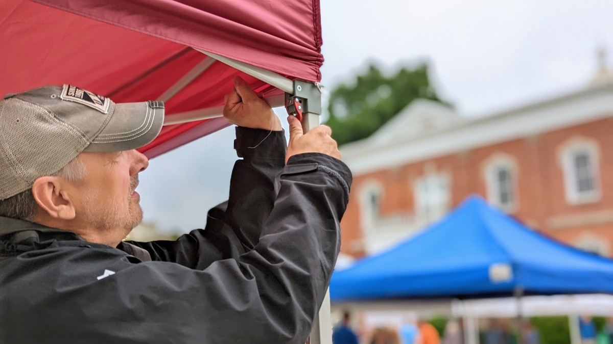 Eurmax Standard 10x10 Review | Tested & Rated