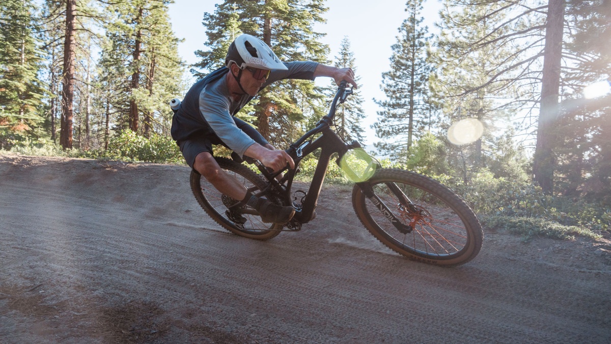 Industry Nine Solix M TR300/290 Review | Tested