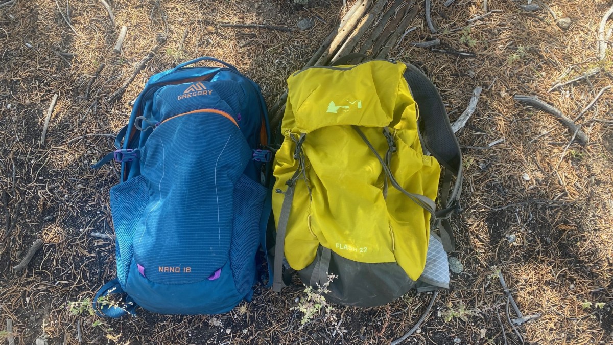 REI Co-op Flash 22L - Women's Review | Tested & Rated